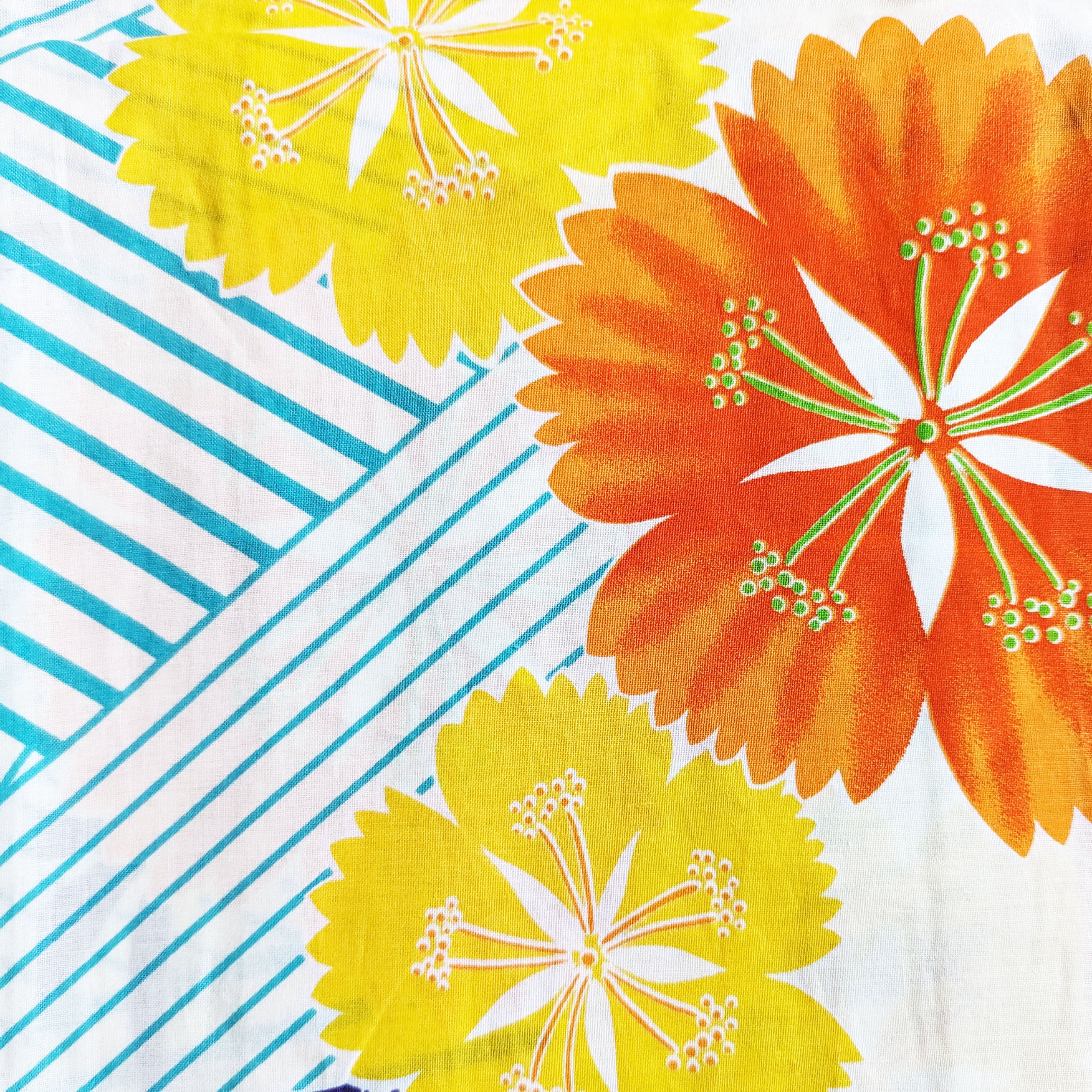 Beautiful Japanese Yukata! Modern and Vibrant – Modern Sakura