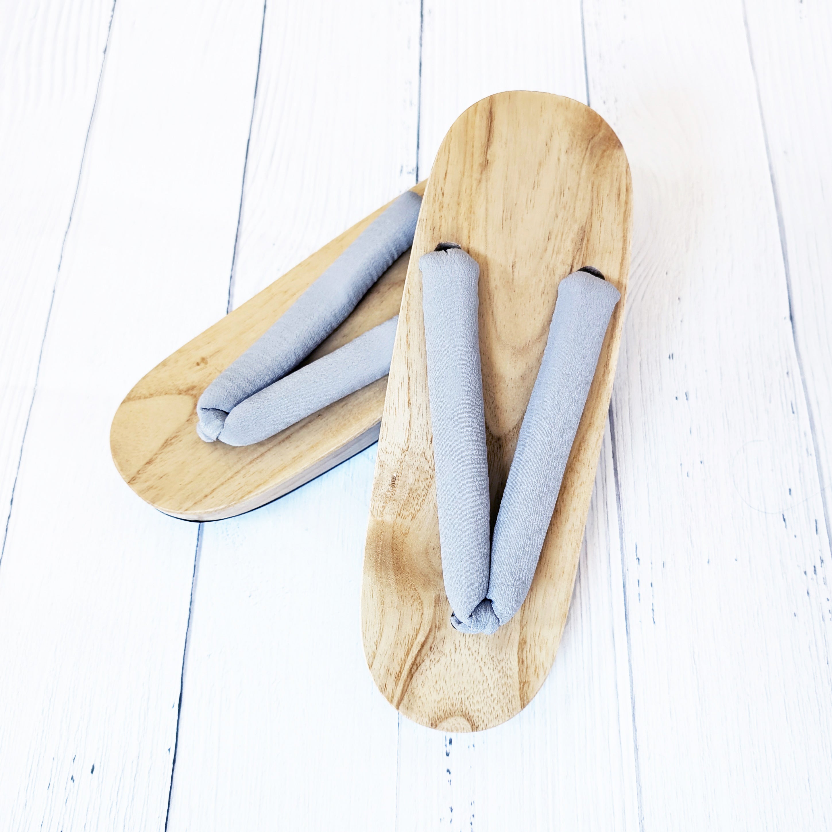 Japanese Traditional Women's Wooden Geta Sandals - Simple Gray – Modern ...