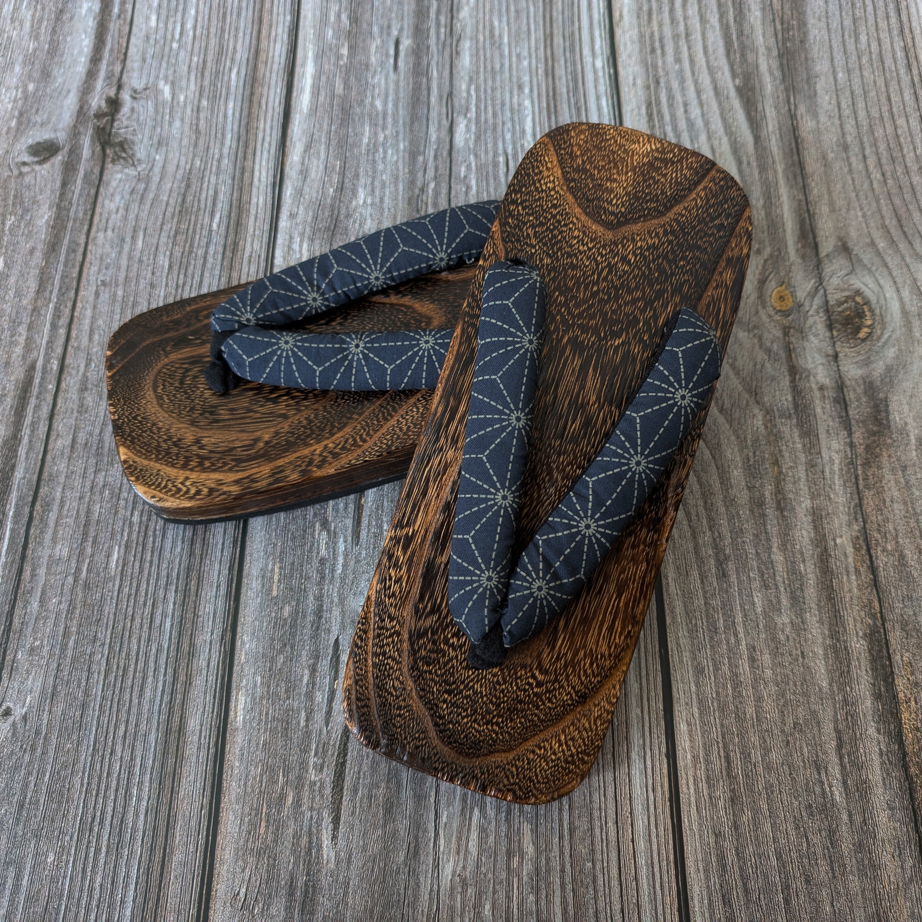 Japanese Traditional Men's Wooden Geta Sandals - Asanoha in Indigo ...
