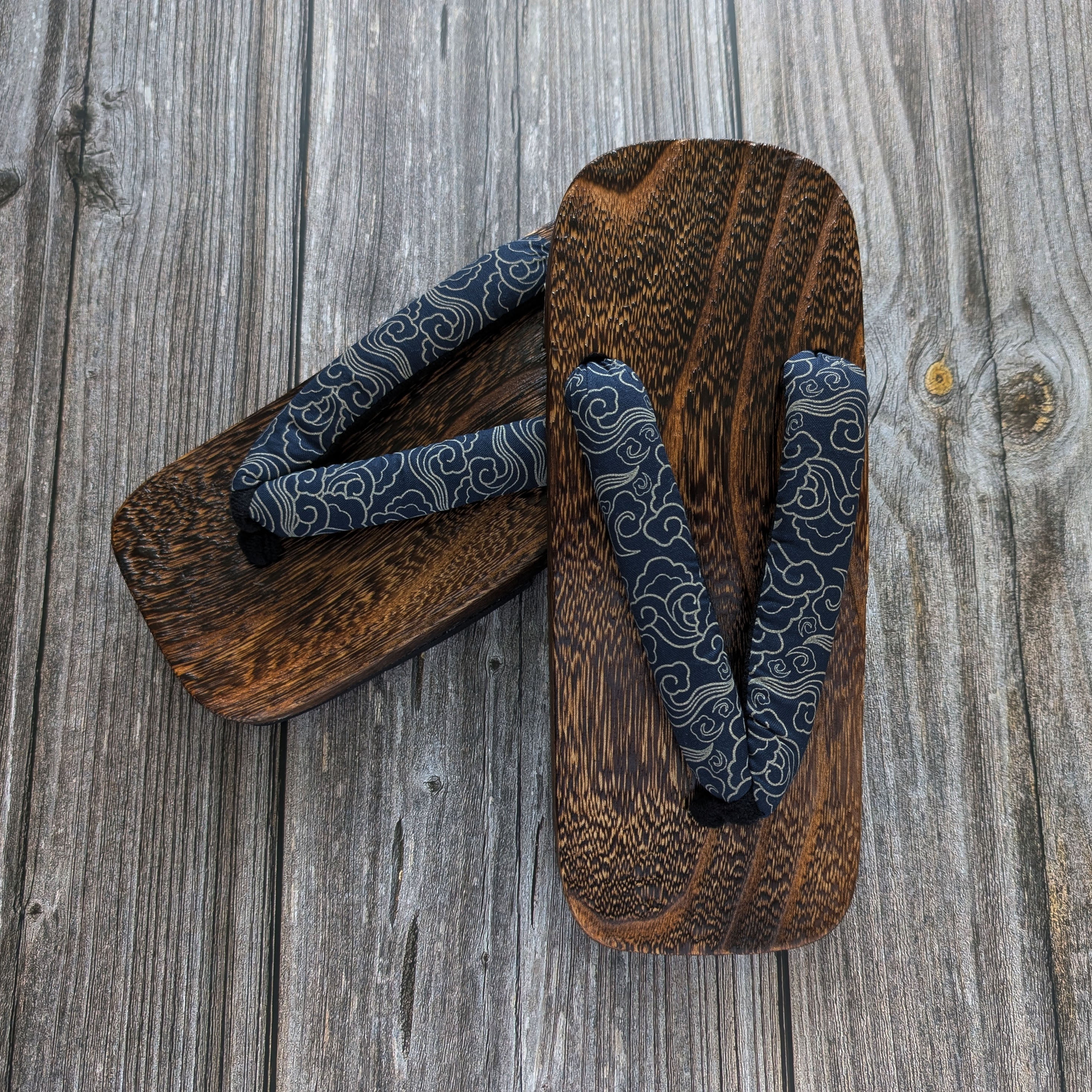 Men's Traditional Japanese Wooden Geta Sandals - Clouds in Indigo ...