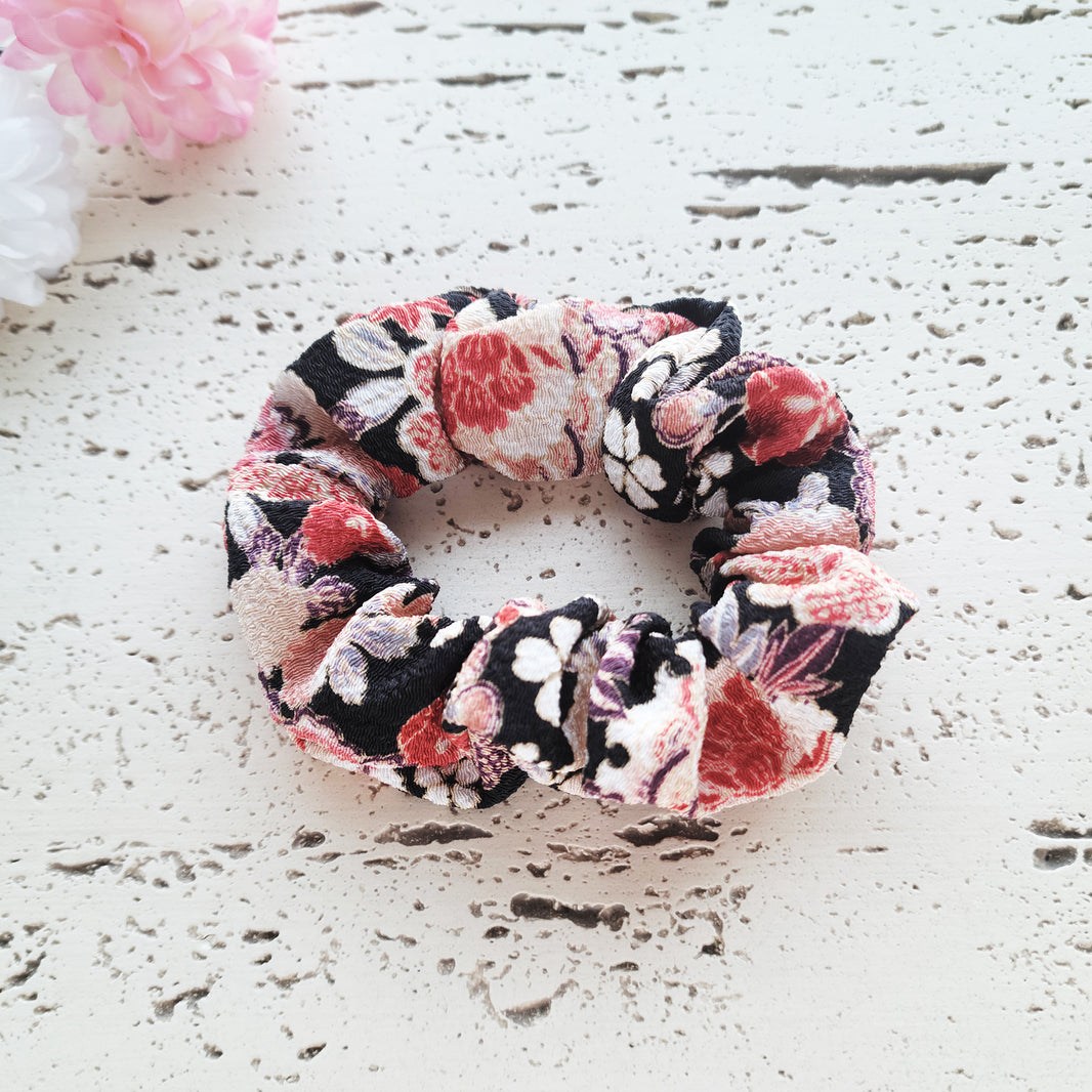 Fabric Scrunchies – Modern Sakura