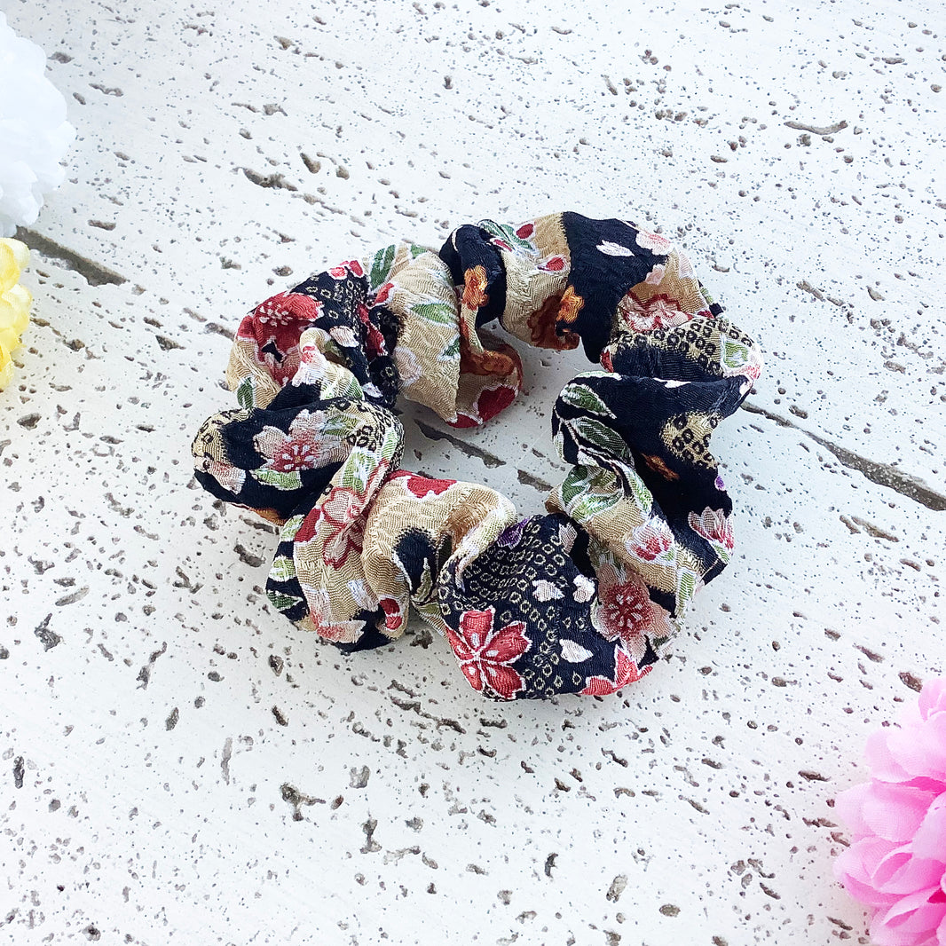 Fabric Scrunchies – Modern Sakura